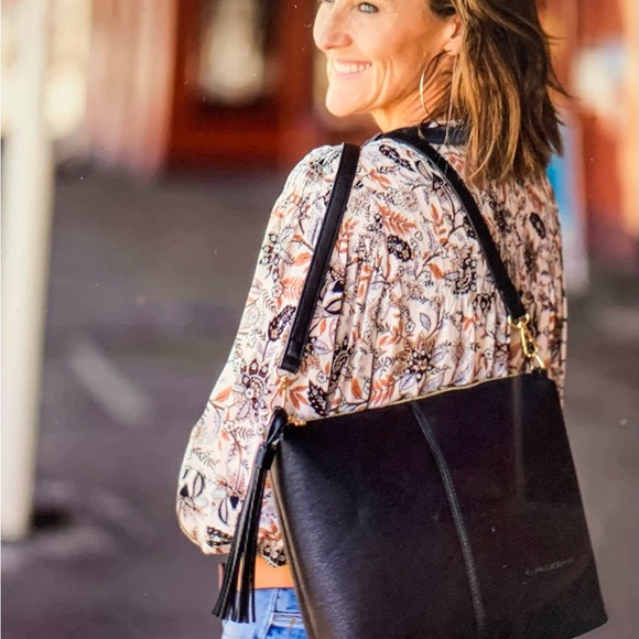 Louenhide | Bags | Daisy Crossbody Bag In Black | Poshmark